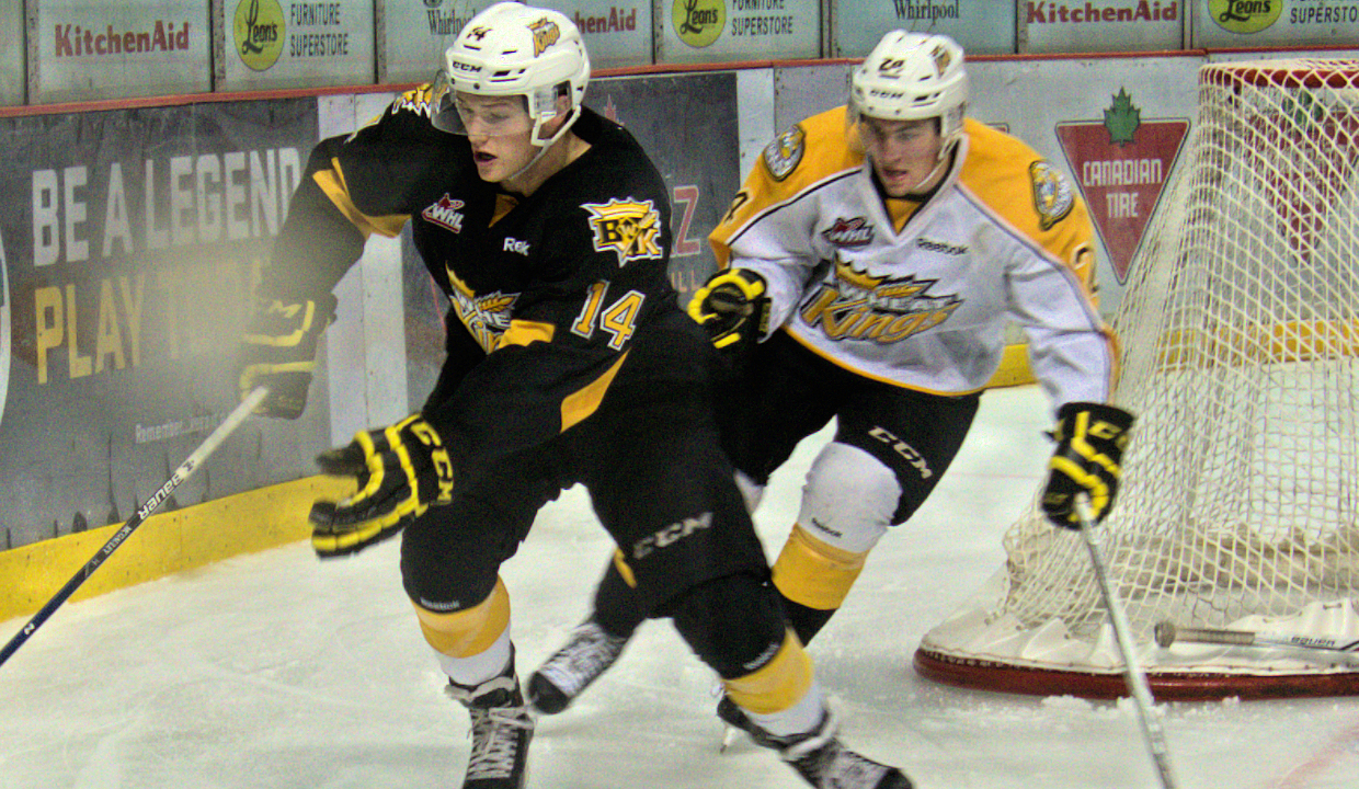 WHITES TAKE INTRASQUAD GAME - Brandon Wheat Kings