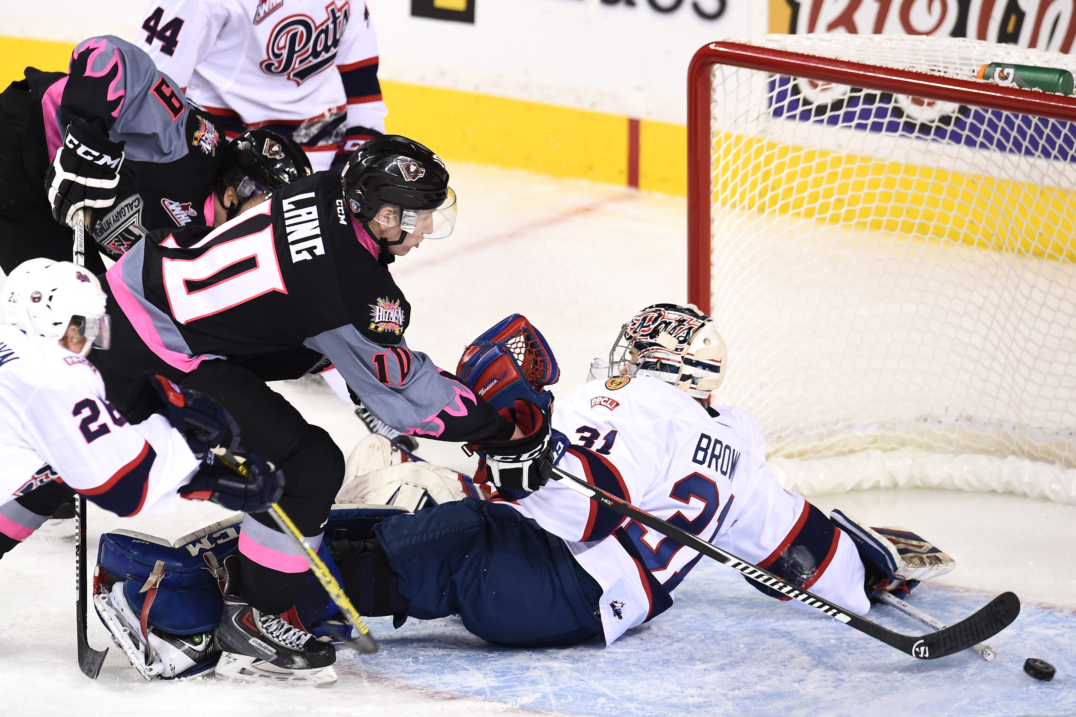 Highlights: Hitmen 5, Pats 1 - Calgary Hitmen