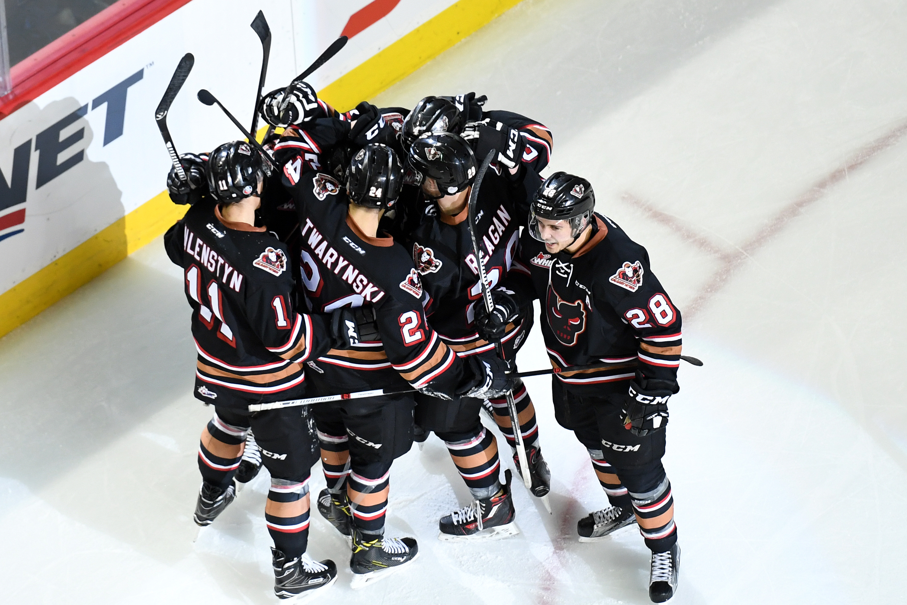 Hitmen bounce back with win over ICE - Calgary Hitmen