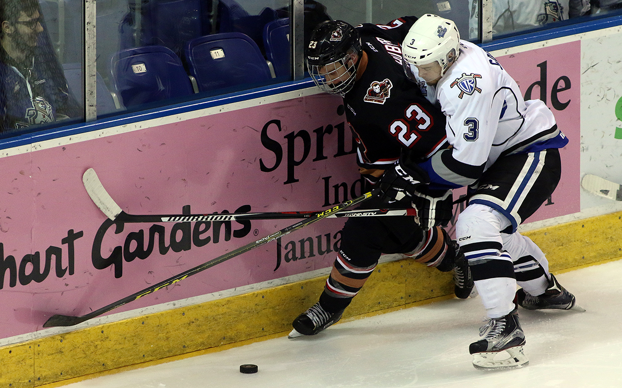 Photos: Hitmen at Royals - Calgary Hitmen