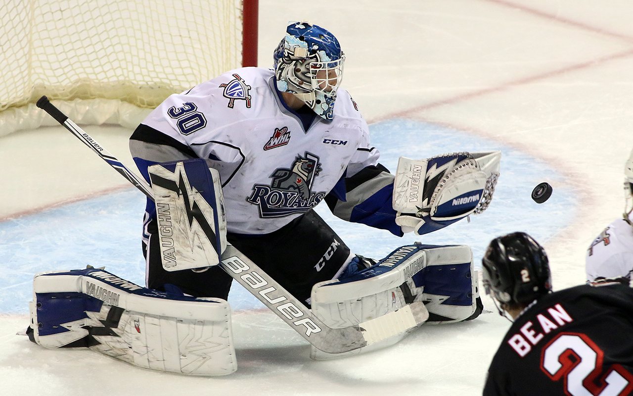 Photos: Hitmen at Royals - Calgary Hitmen
