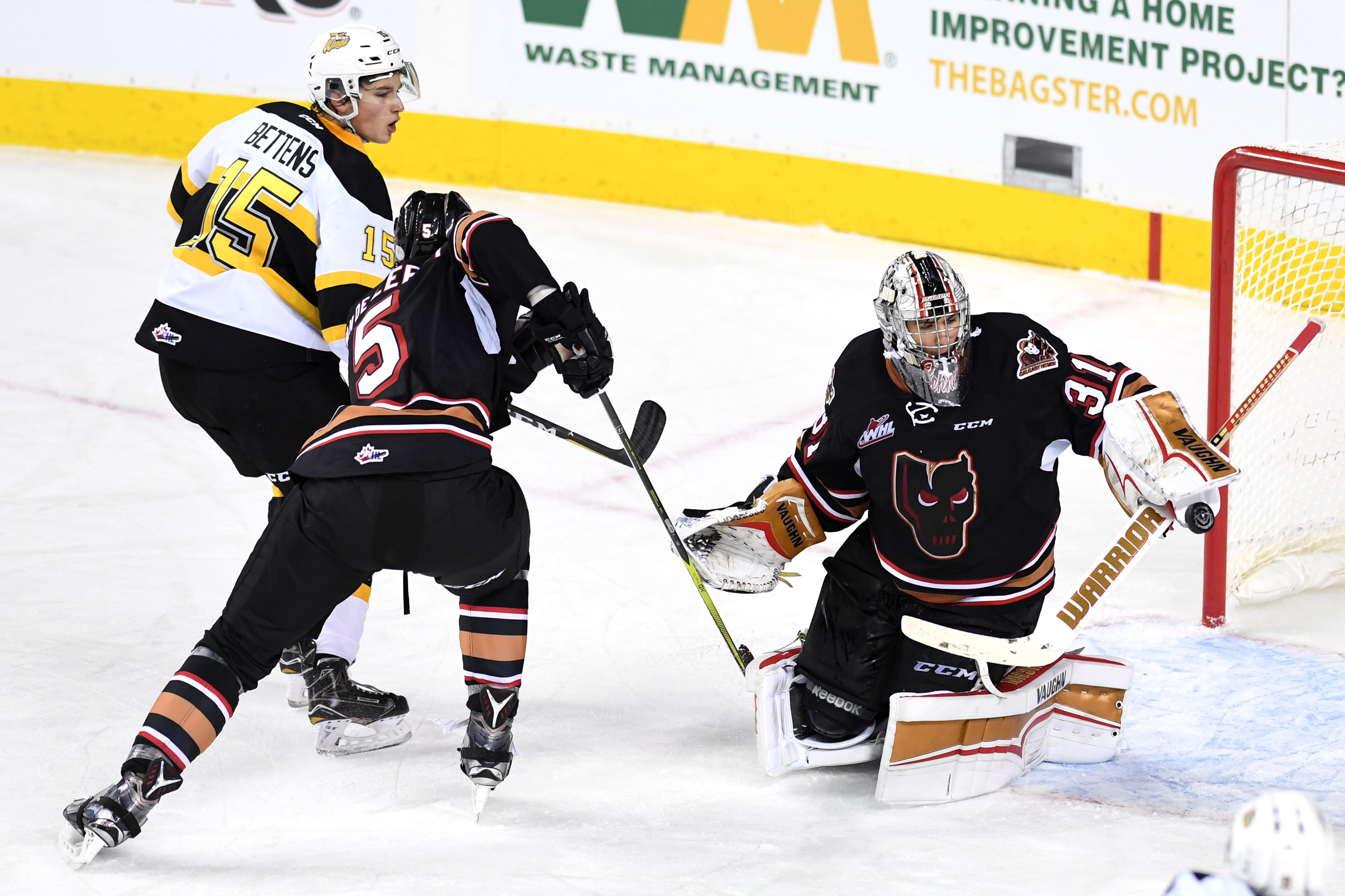 Game Photos: Hitmen vs Wheat Kings - Calgary Hitmen