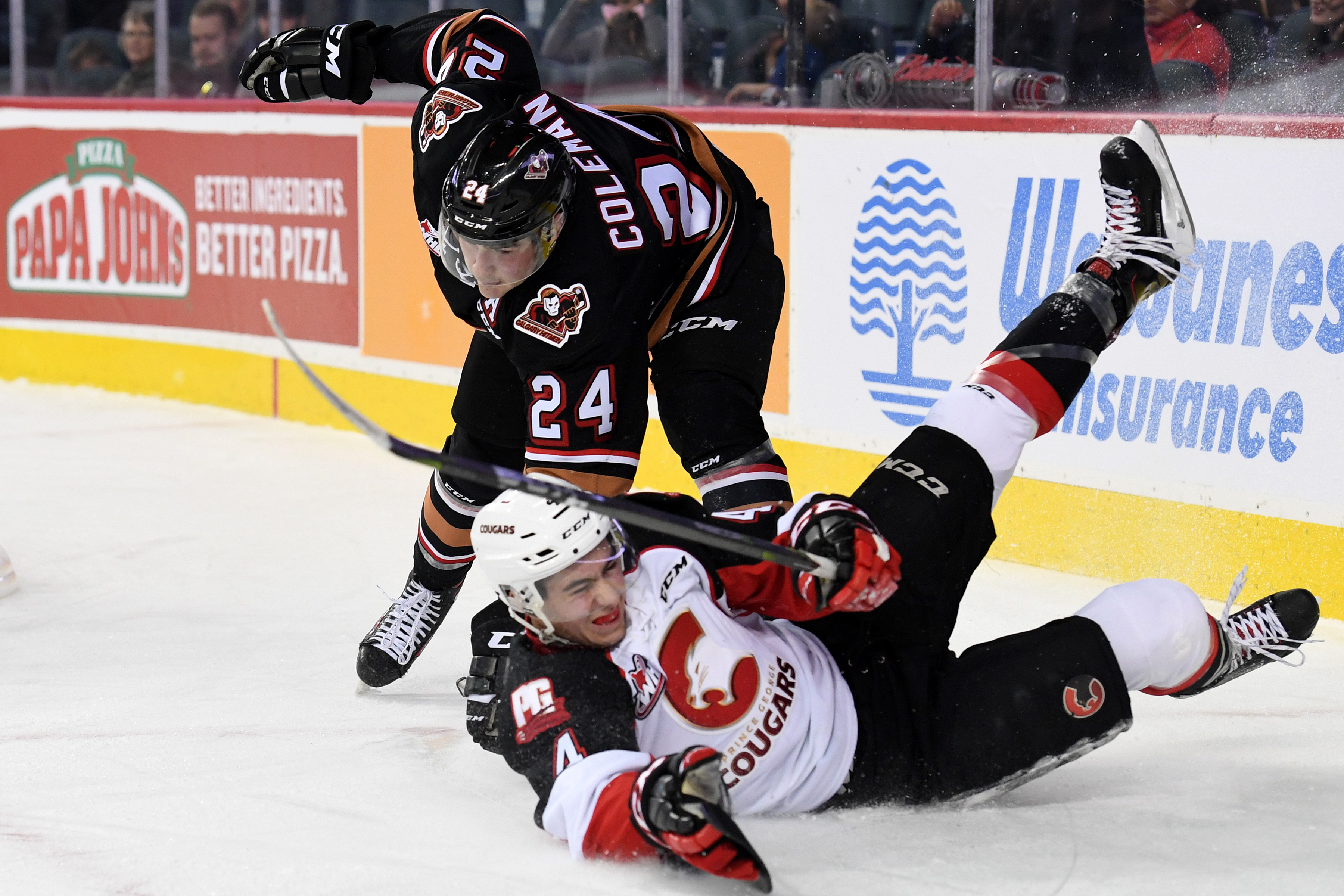 Photo Gallery: Hitmen vs Cougars - Calgary Hitmen