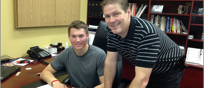 Lazar Signs with Senators - Edmonton Oil Kings