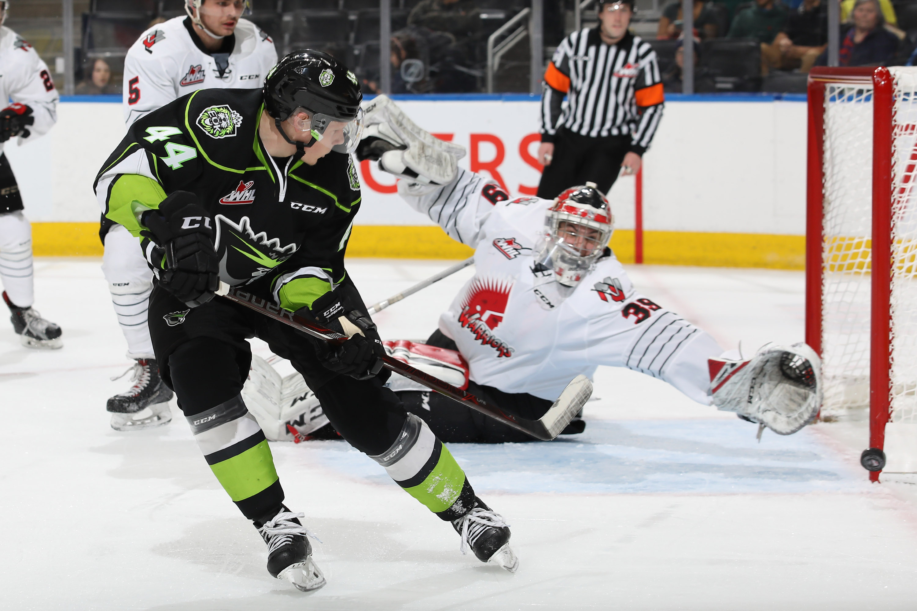 PHOTOS: Friday, November 30 - Moose Jaw Warriors vs. Edmonton Oil Kings ...