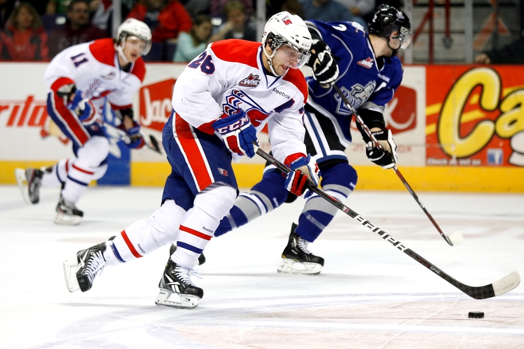 CHIEFS' UHER NAMED WHL PLAYER OF THE WEEK - Everett Silvertips