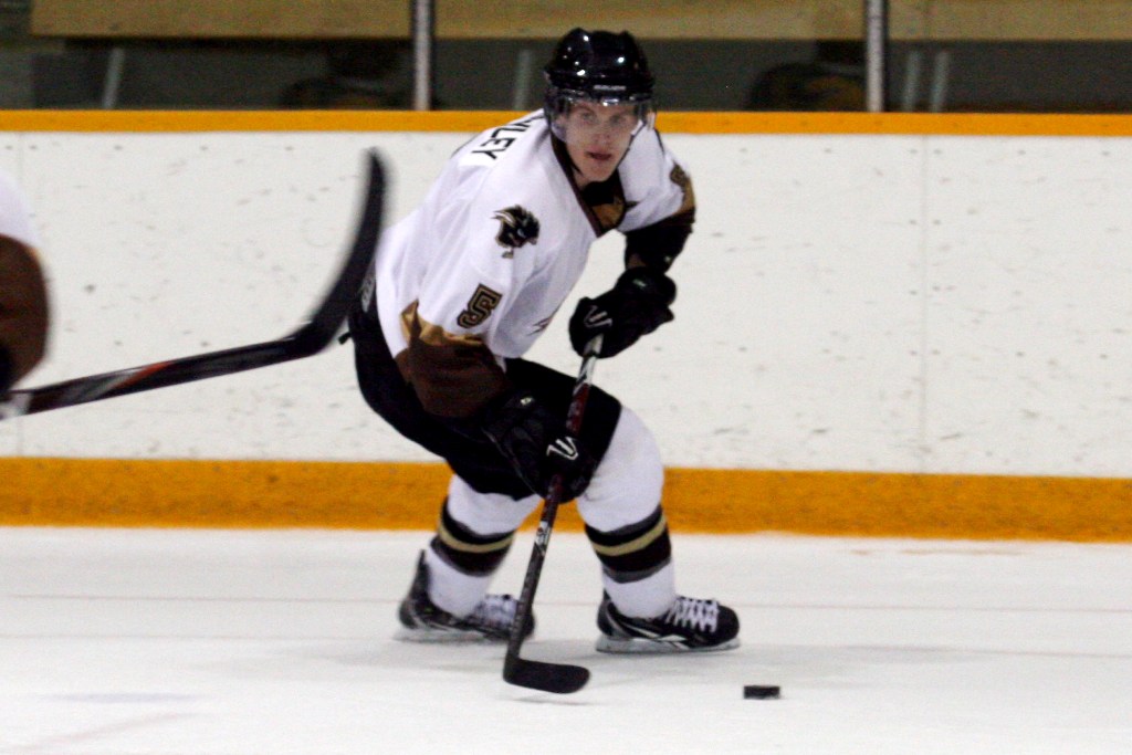 WHL GRAD CROWLEY NAMED ATHLETE OF WEEK - Everett Silvertips