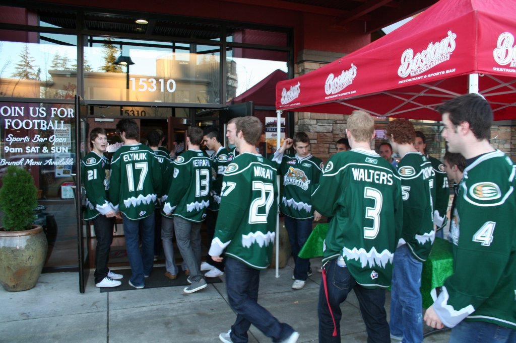 Tip a 'Tip Night - Everett Silvertips