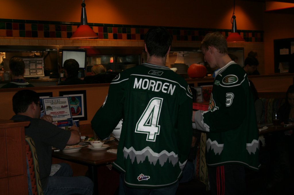 Tip a 'Tip Night - Everett Silvertips