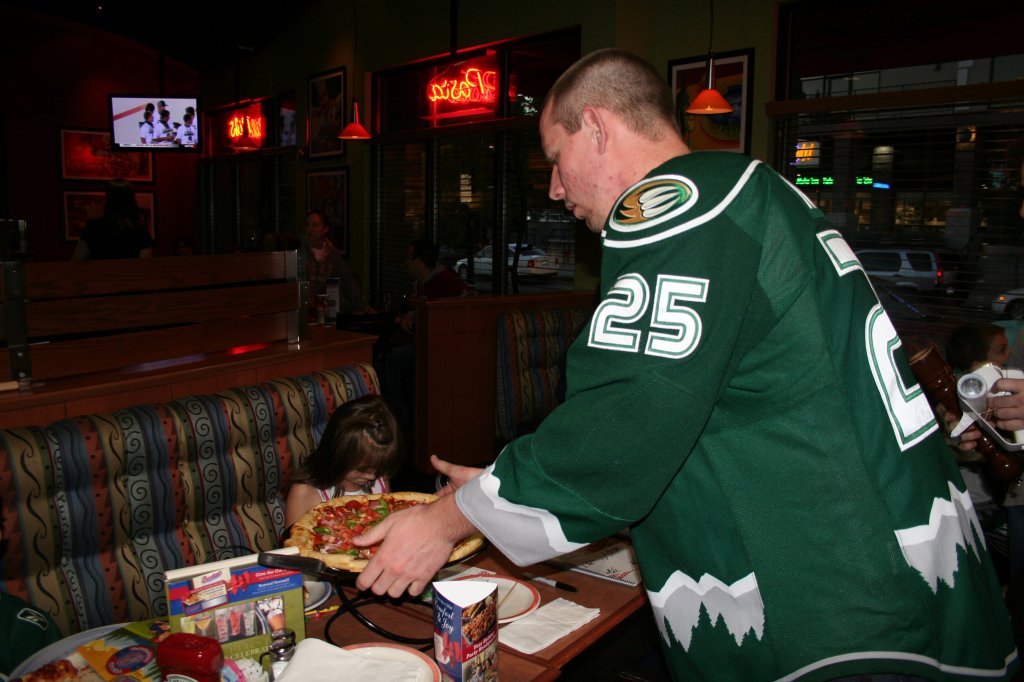 Tip a 'Tip Night - Everett Silvertips