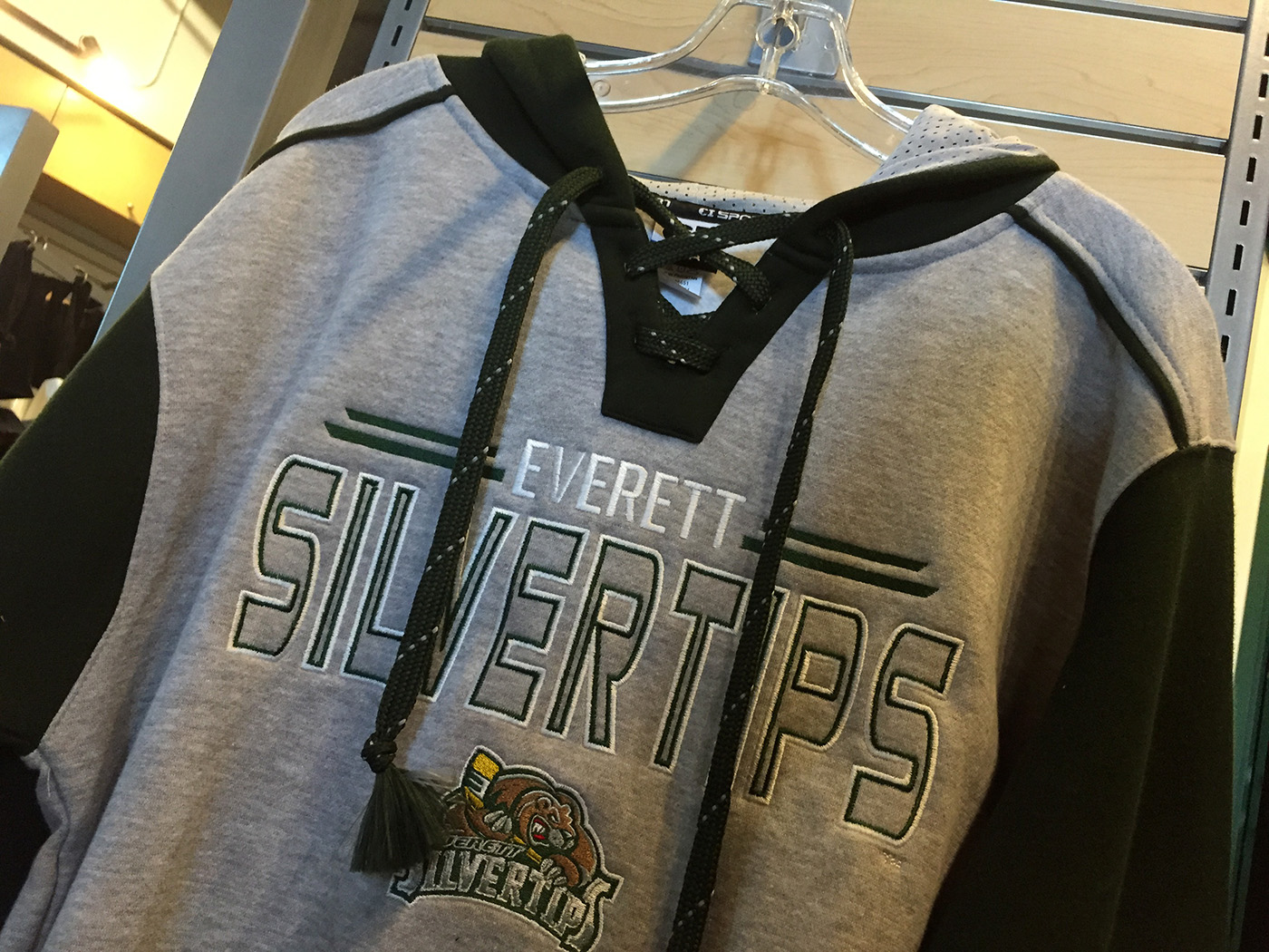 Swag Every Tips Fan Needs - Everett Silvertips