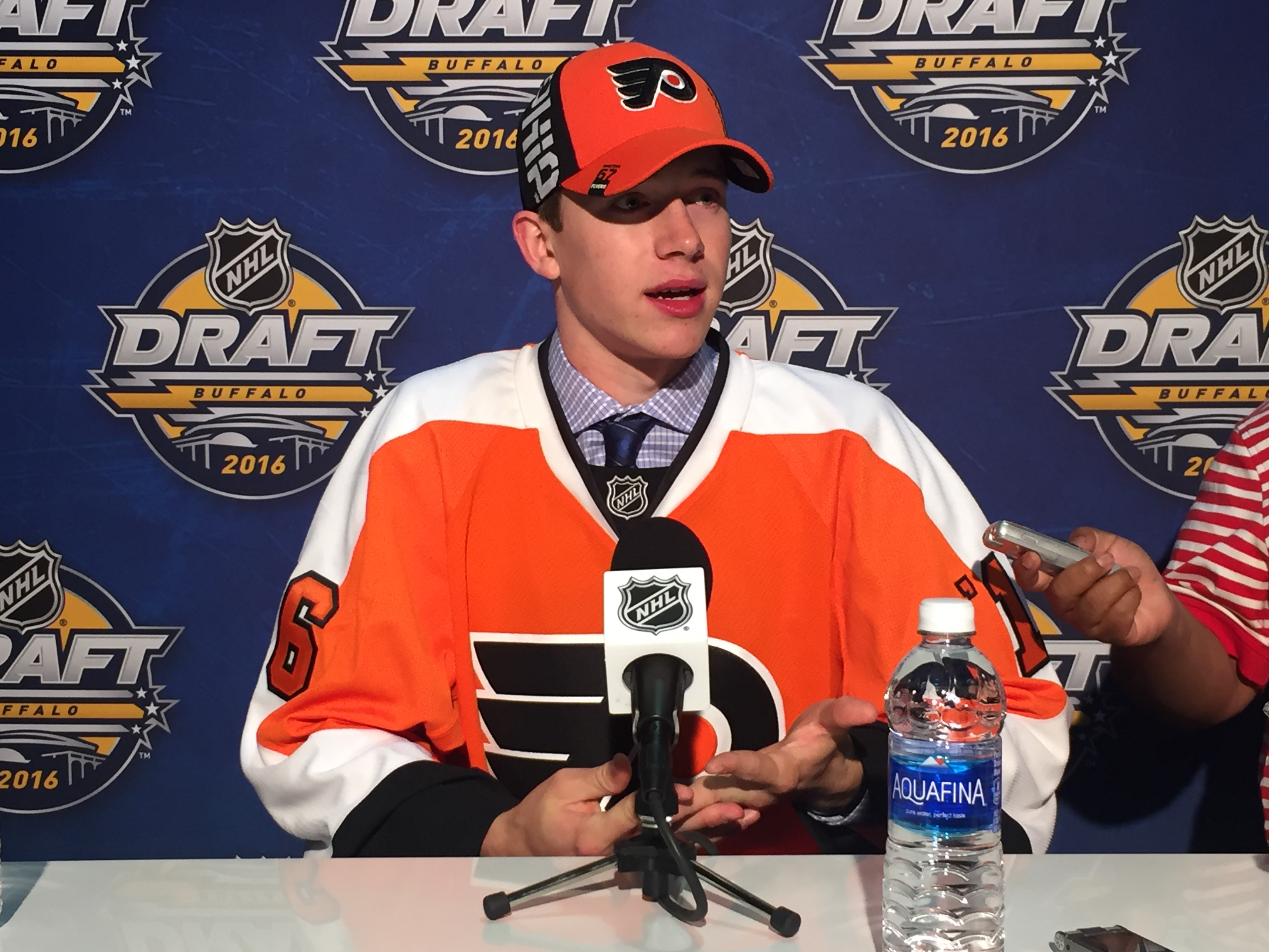 FLASHBACK » Carter Hart, NHL Draft, 1 Year Ago - Everett Silvertips