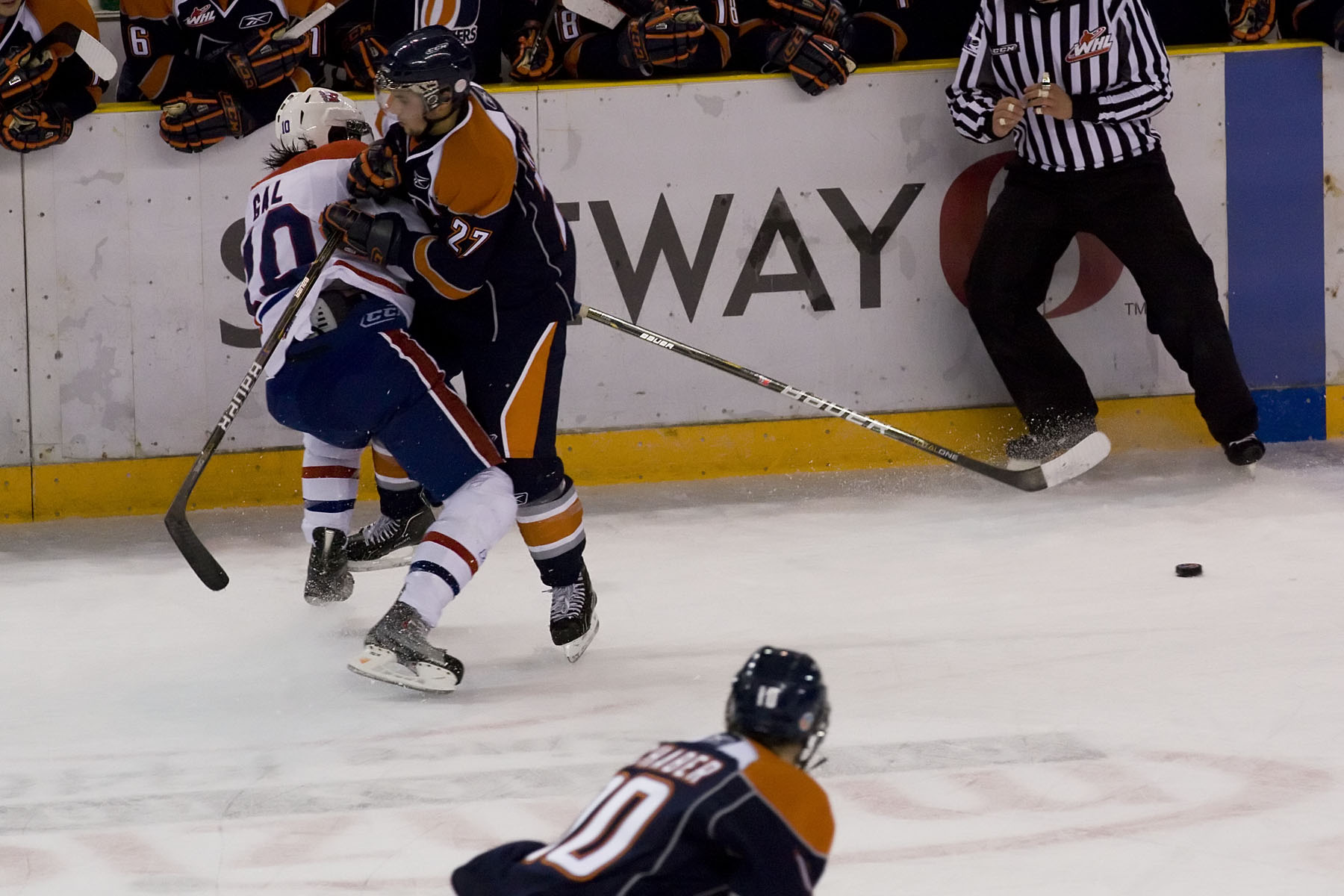 PROGRAM - BLAZERS LOOK FOR REVENGE ON CHIEFS - Kamloops Blazers