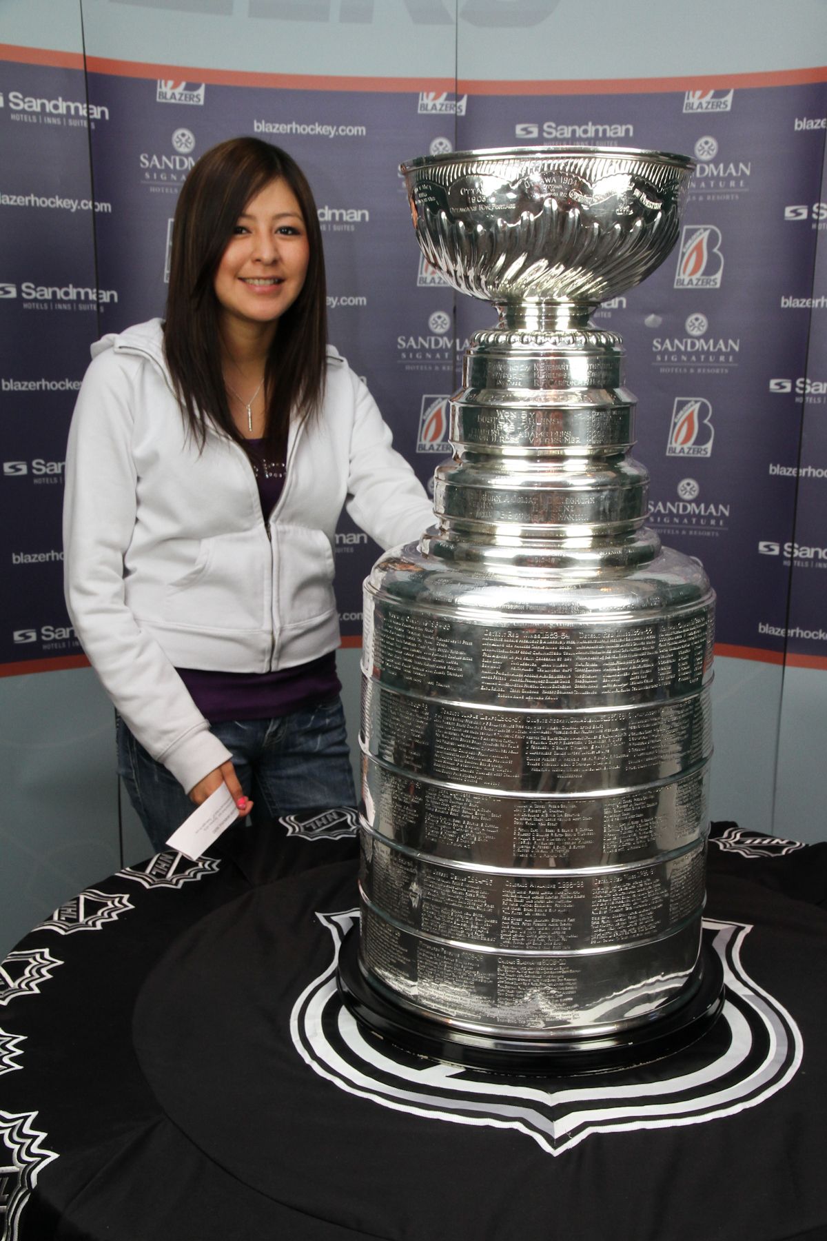 GET YOUR STANLEY CUP PHOTOS - Kamloops Blazers