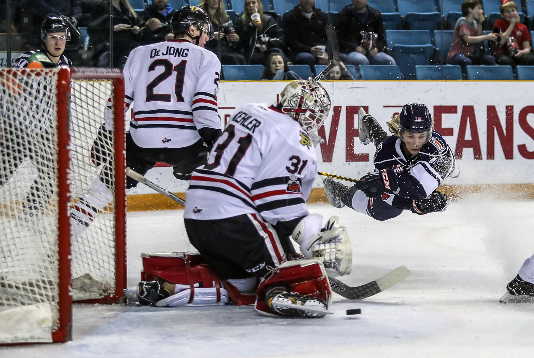 BLAZERS END WEEKEND WITH 4-2 LOSS IN PORTLAND - Kamloops Blazers