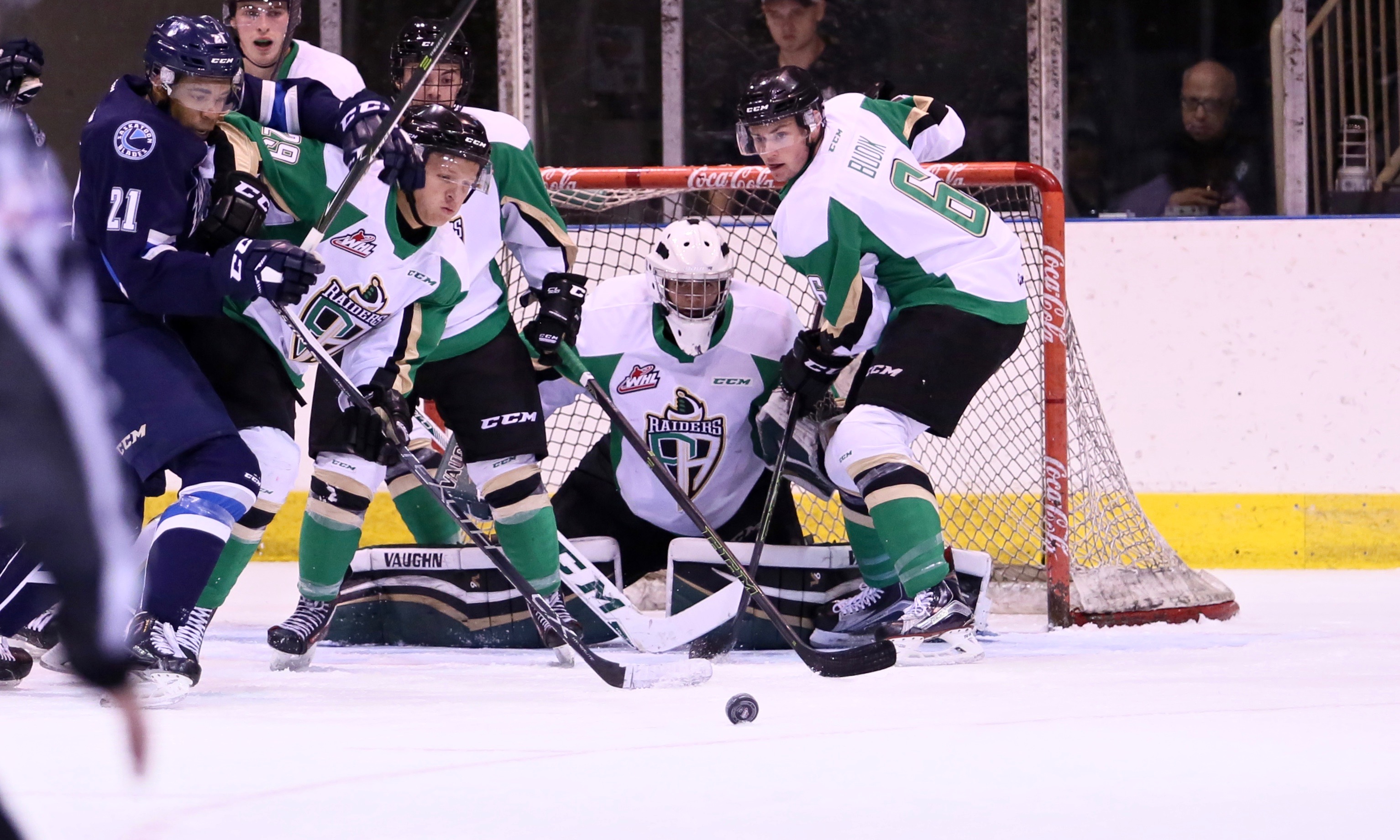 PHOTO GALLERY: Raiders 5, Blades 3 - Prince Albert Raiders