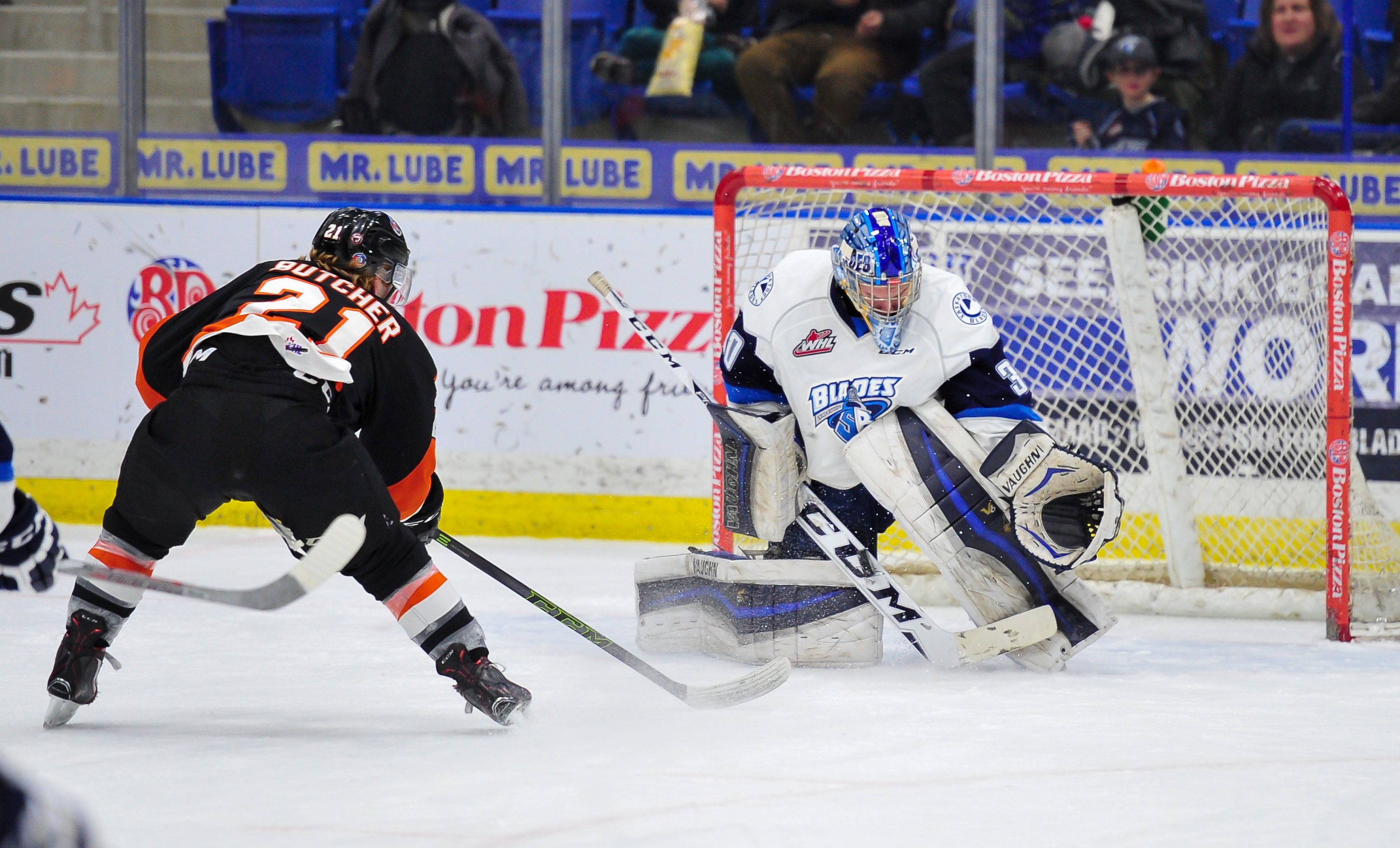 BLADES LOSE HEARTBREAKER - Saskatoon Blades