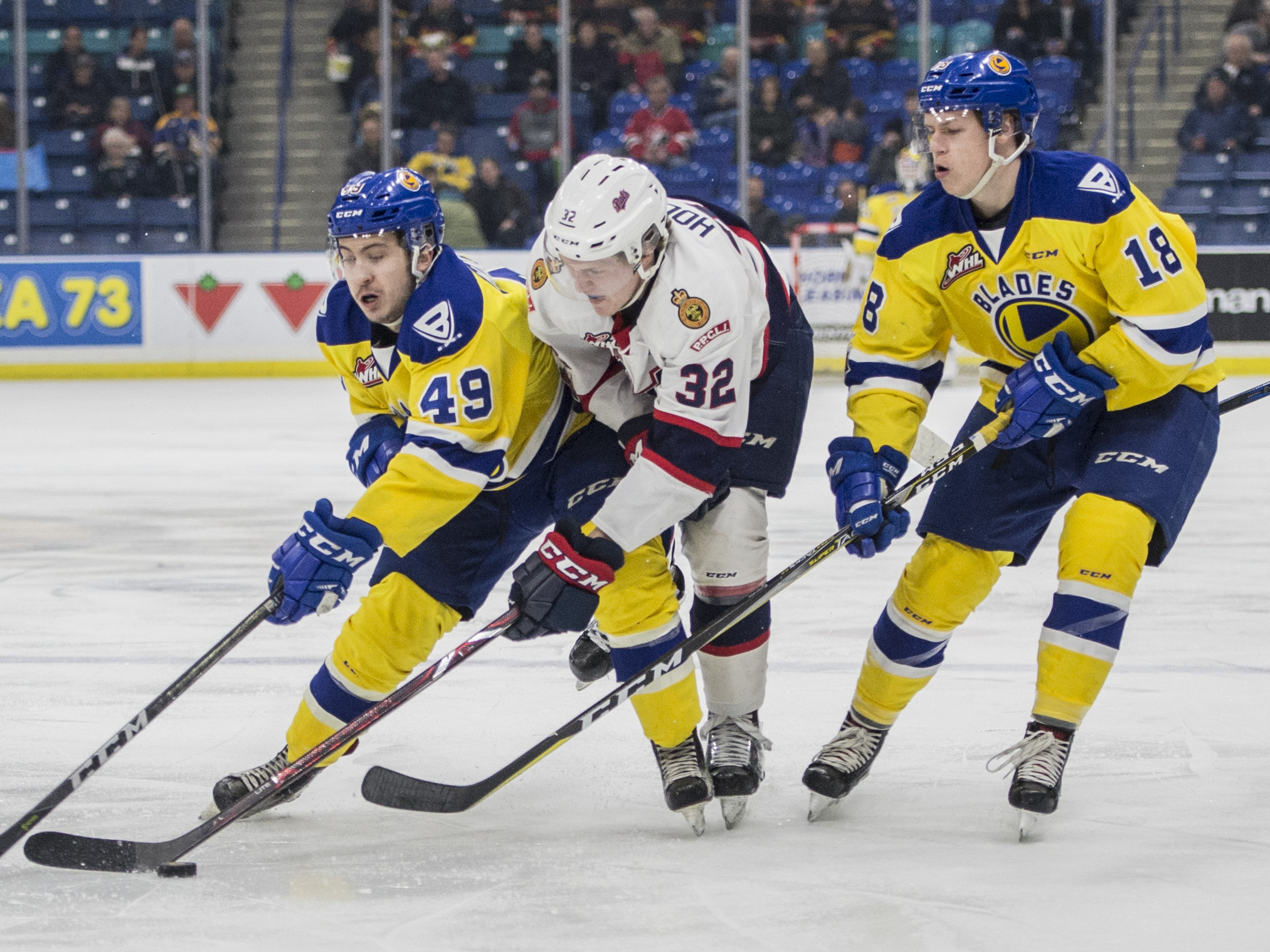 PHOTO GALLERY: Blades vs Pats, Feb 23. 2018 - Saskatoon Blades