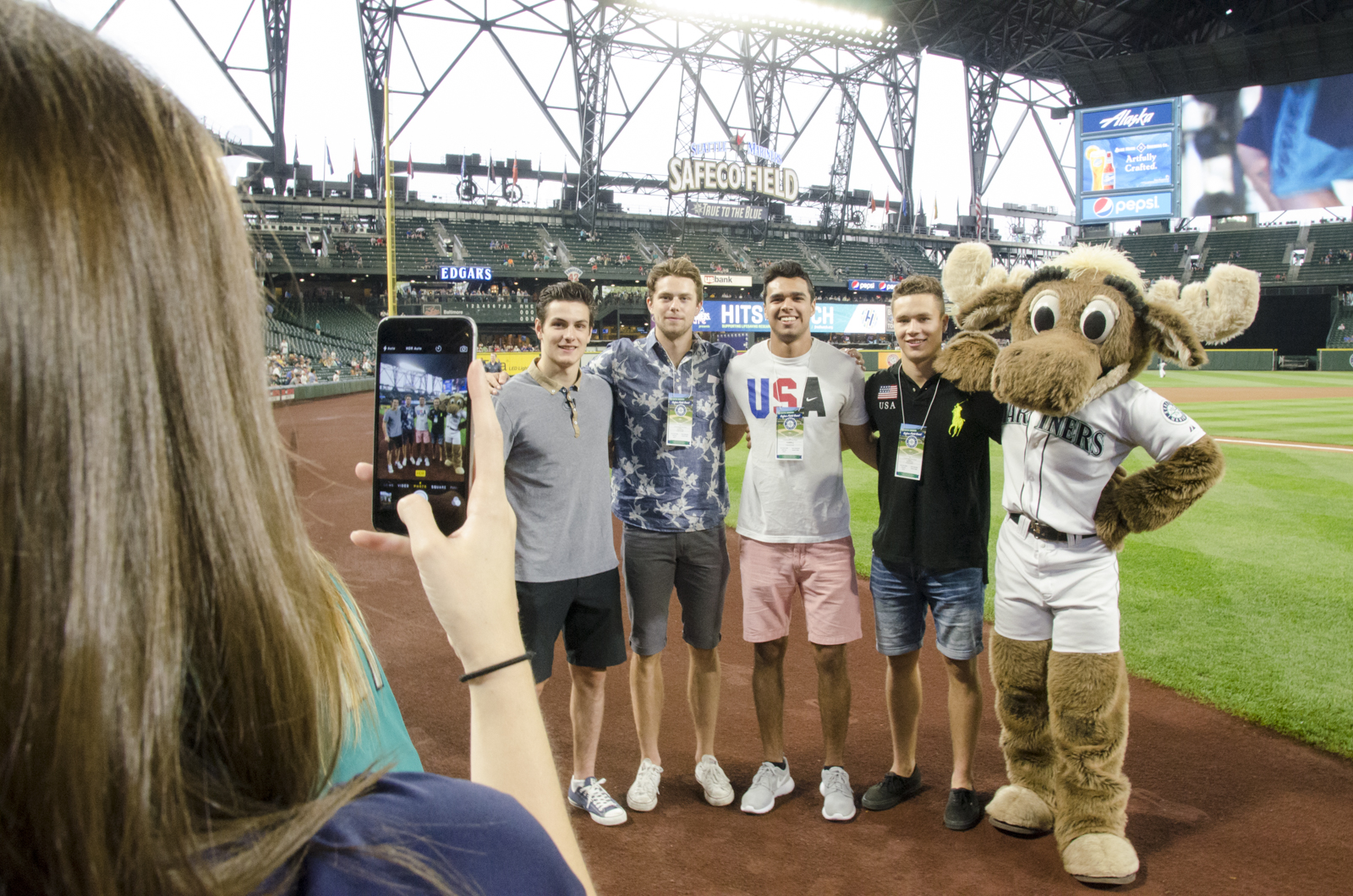 Thunderbirds First Pitch - Seattle Thunderbirds