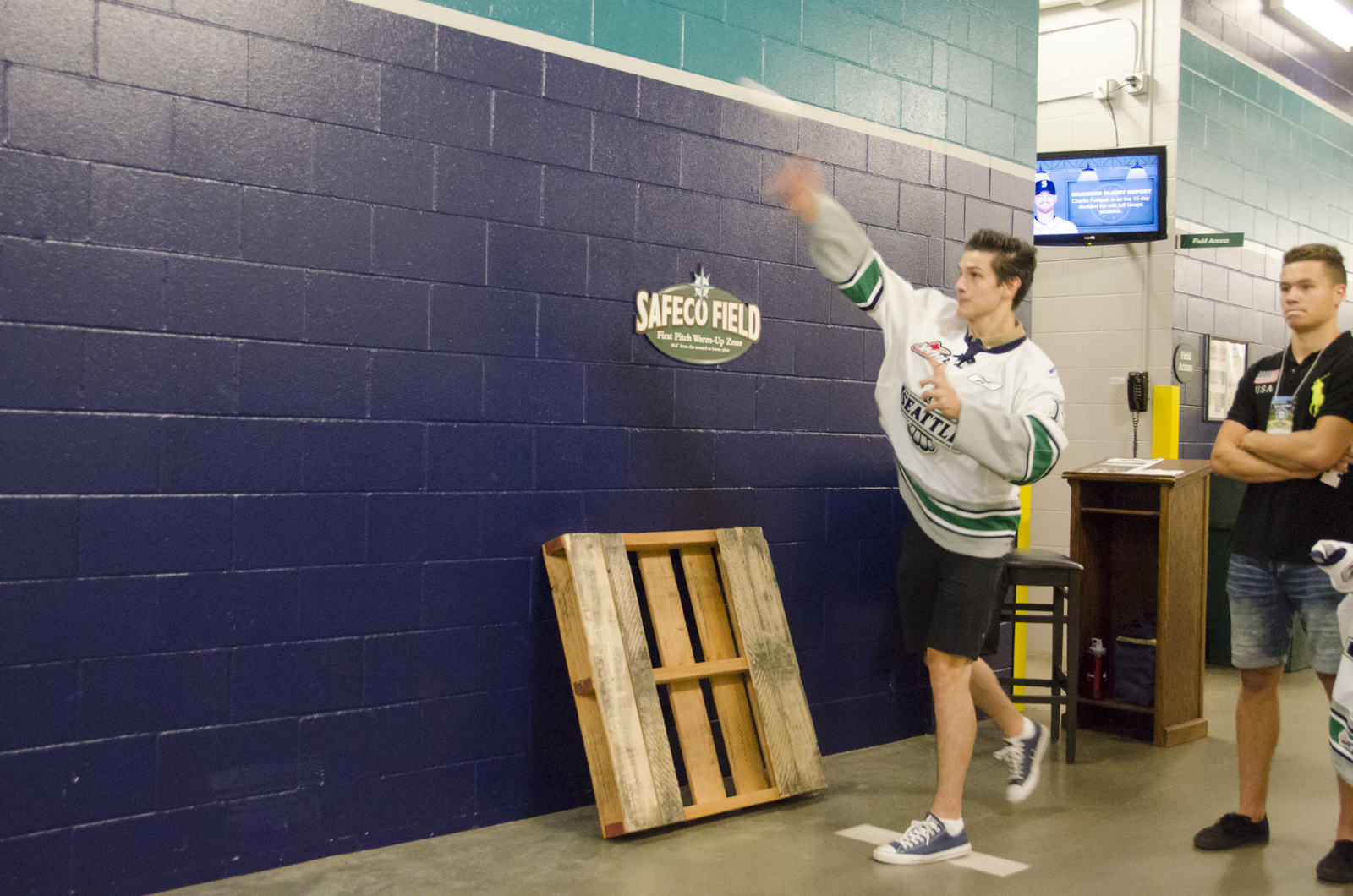 Thunderbirds First Pitch - Seattle Thunderbirds