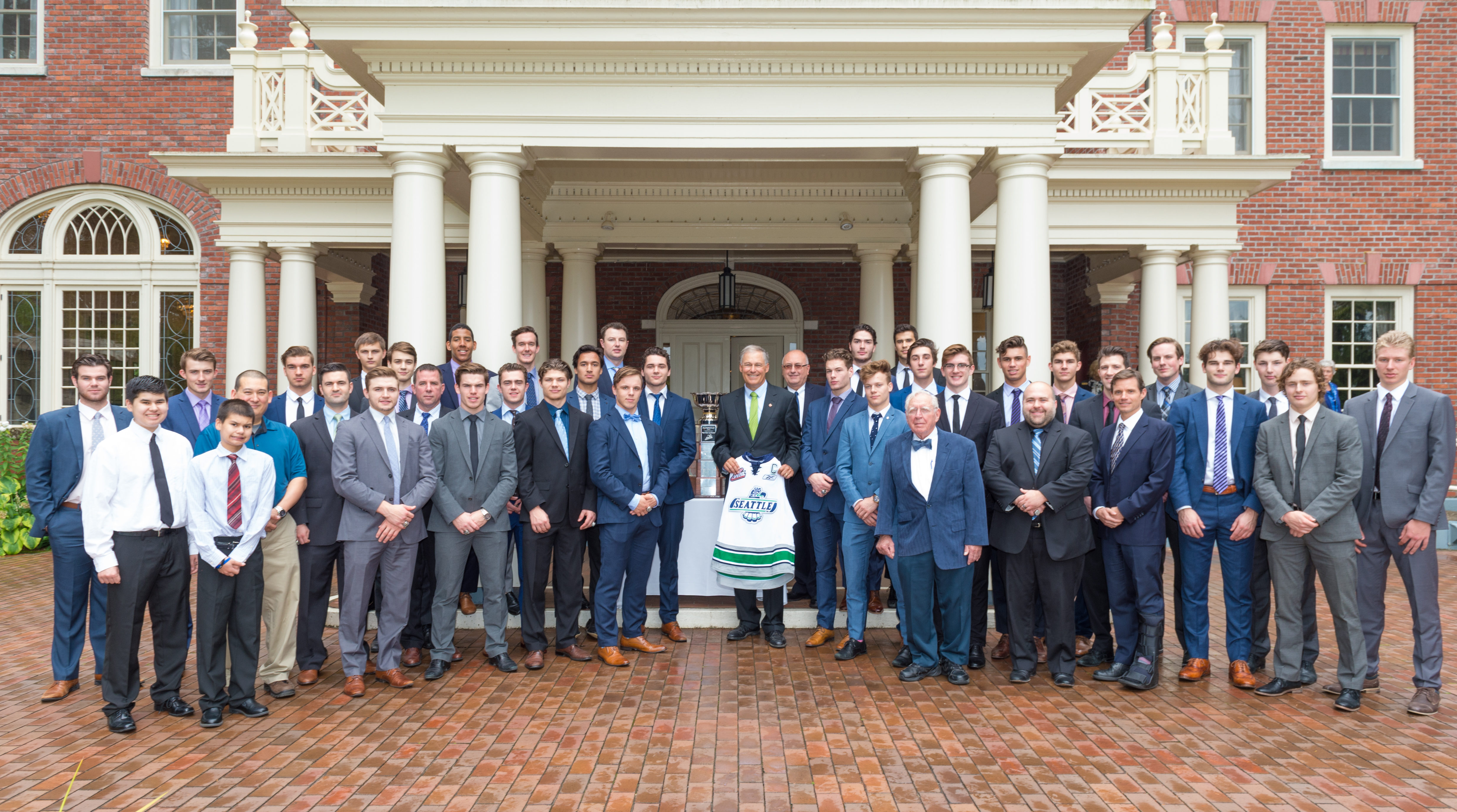 Thunderbirds honoured by State of Washington Governor Jay Inslee ...