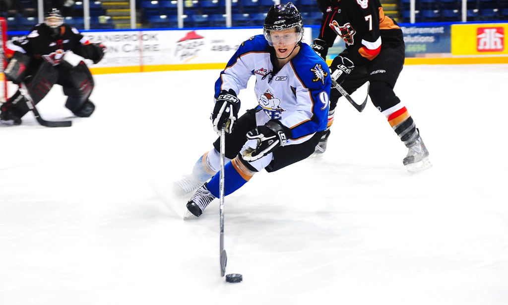 CODY EAKIN NAMED WHL PLAYER OF THE WEEK - Swift Current Broncos