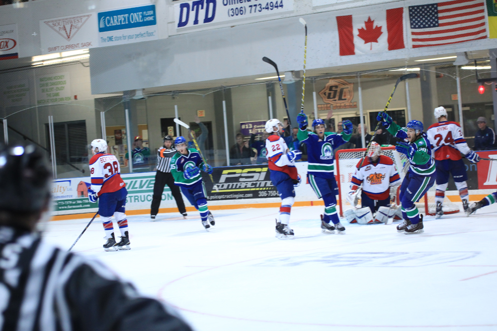 Highlights 4-2 win over Edmonton - Swift Current Broncos