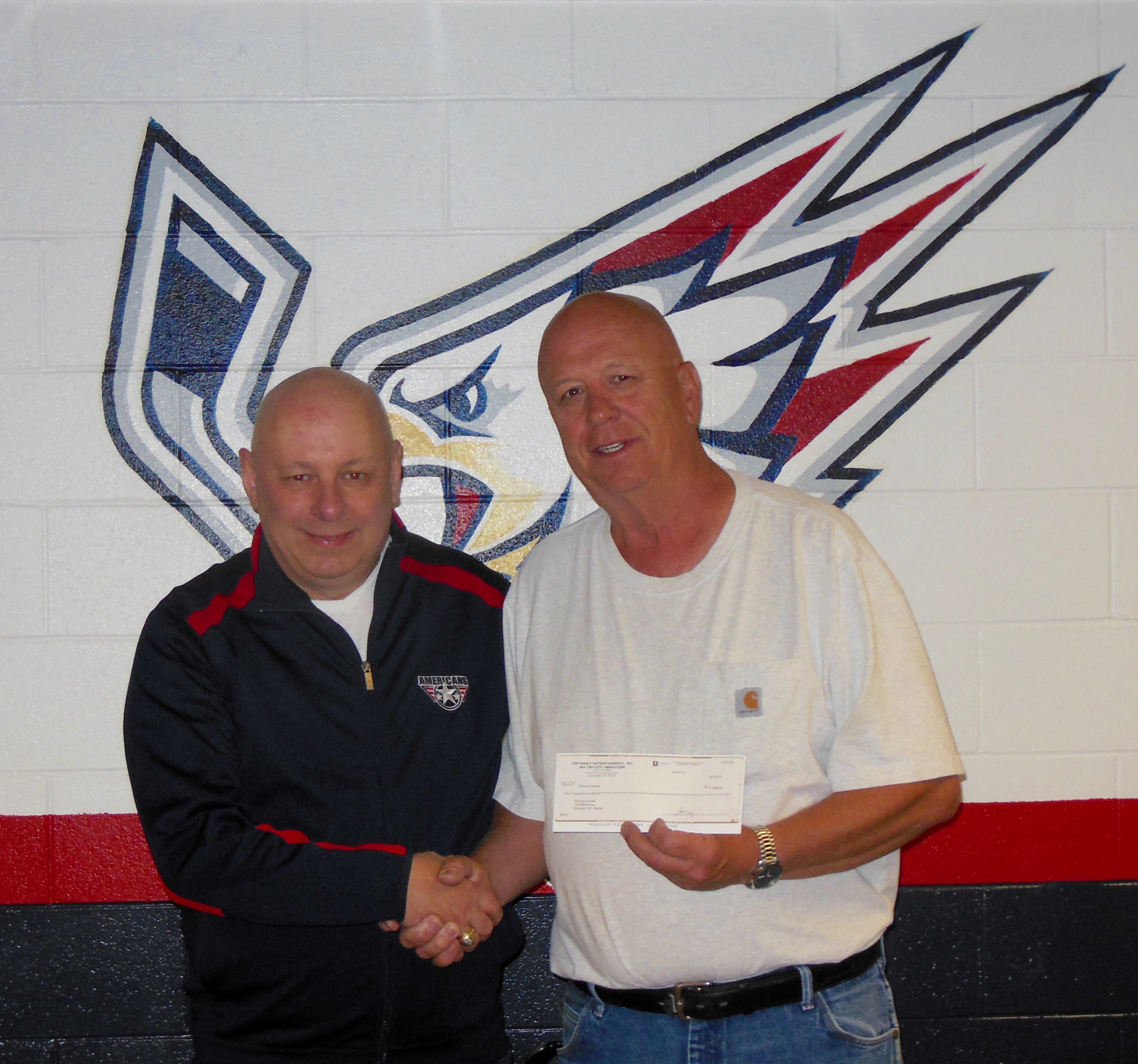 Season Ticket Member Wins $1000 - Tri-City Americans