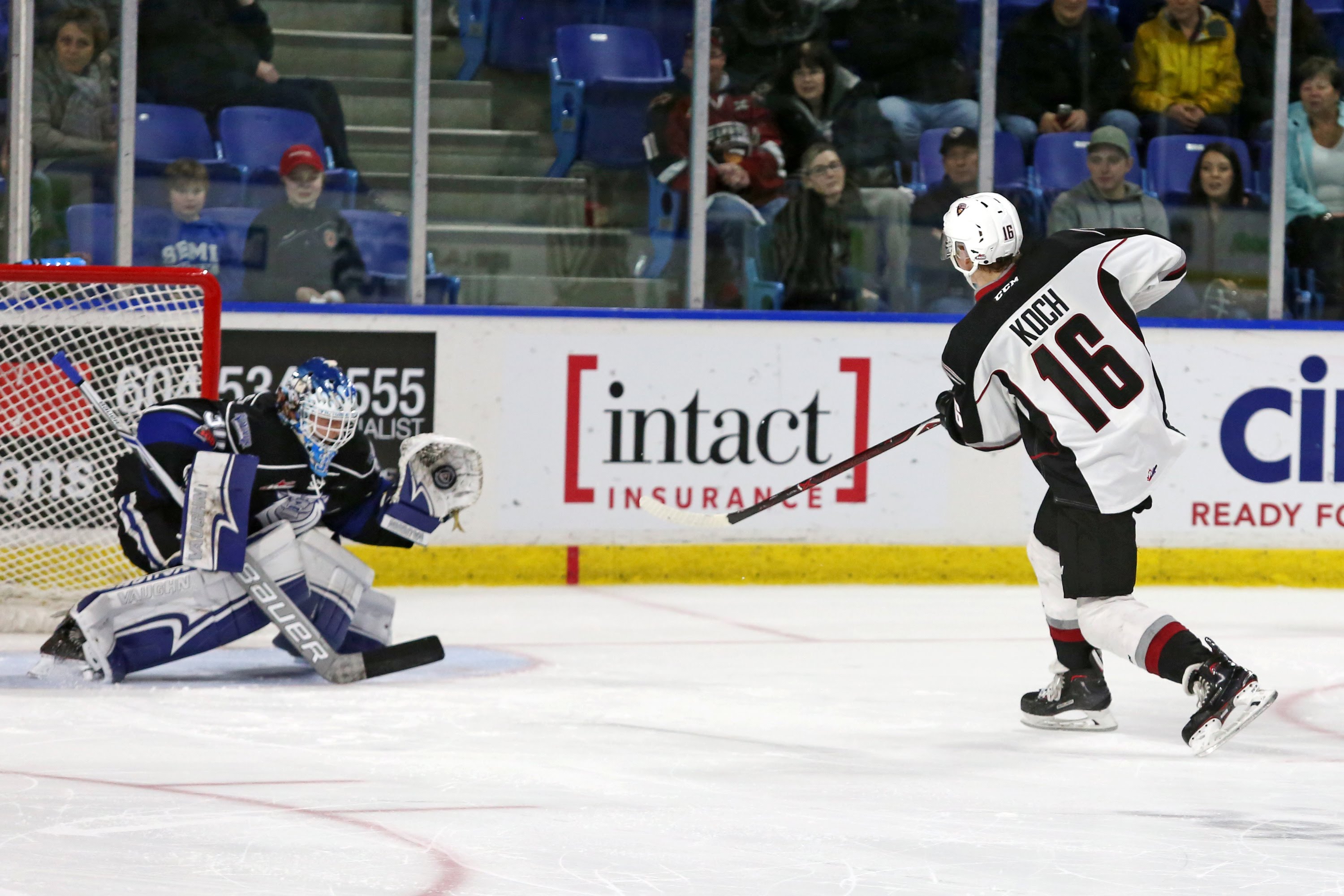 PHOTOS: Vancouver Giants vs. Victoria Royals (January 19th)