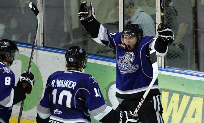 ROYALS CLIP AMERICANS - Victoria Royals