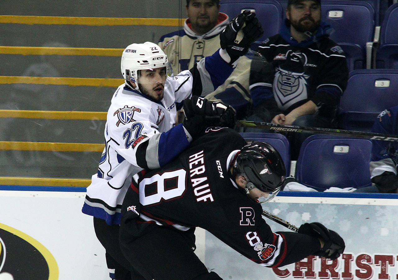 Game Galleries - Victoria vs Red Deer - Nov 14/17 - Victoria Royals