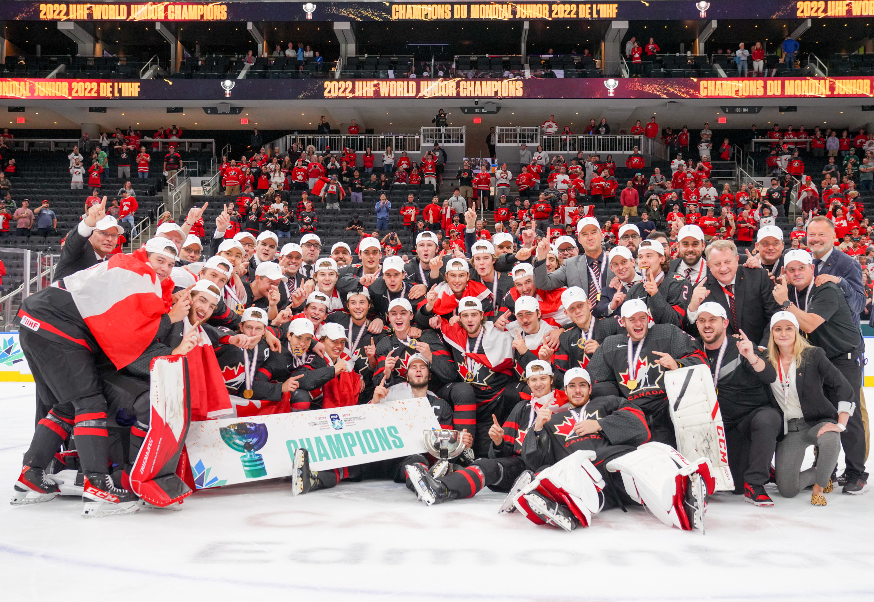 Sebastian Cossa and Team Canada capture Gold at 2022 IIHF World Junior ...