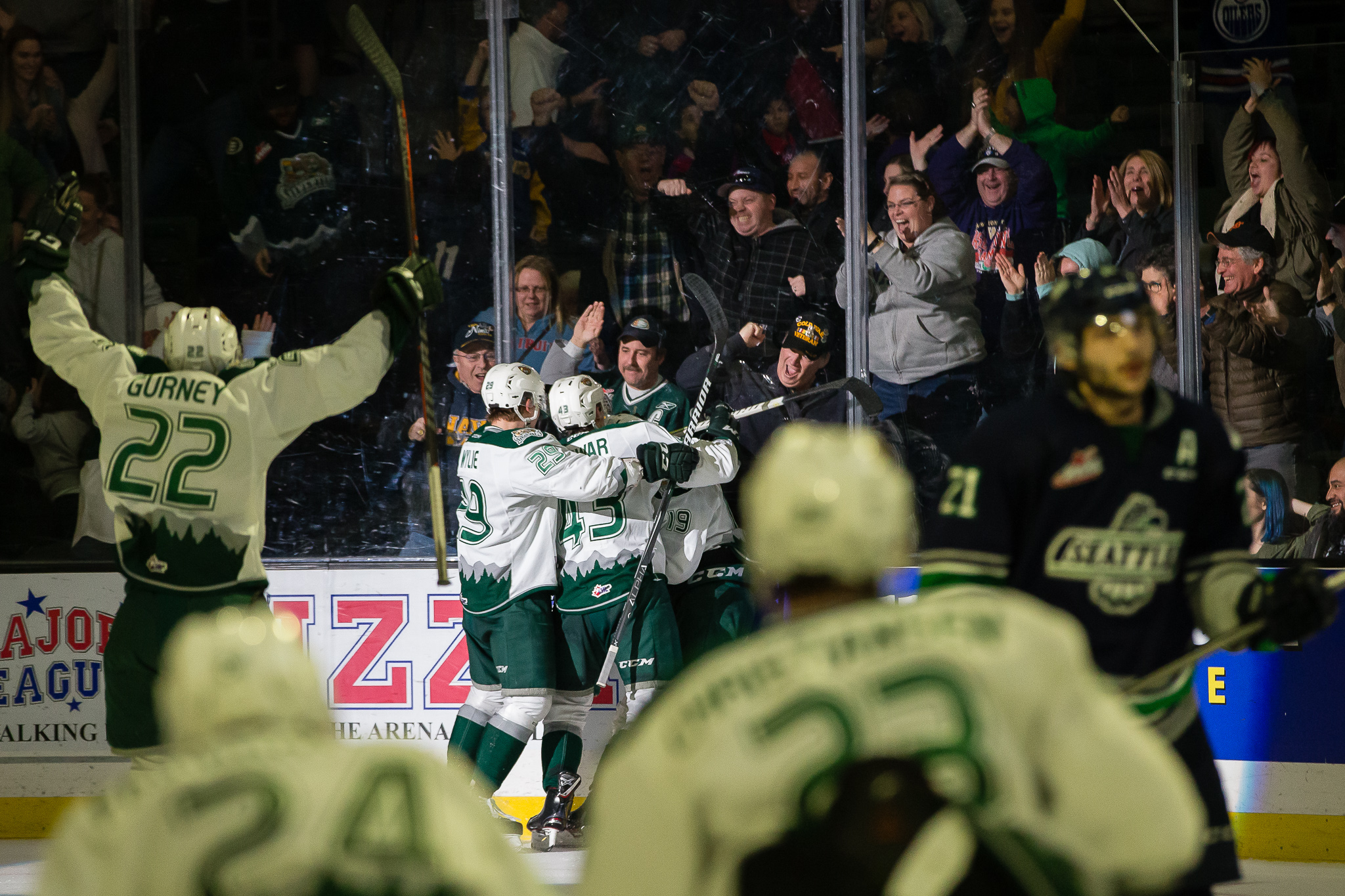 INSTANT CLASSIC: Bryce Kindopp, Tips Beat the OT Horn - Everett Silvertips