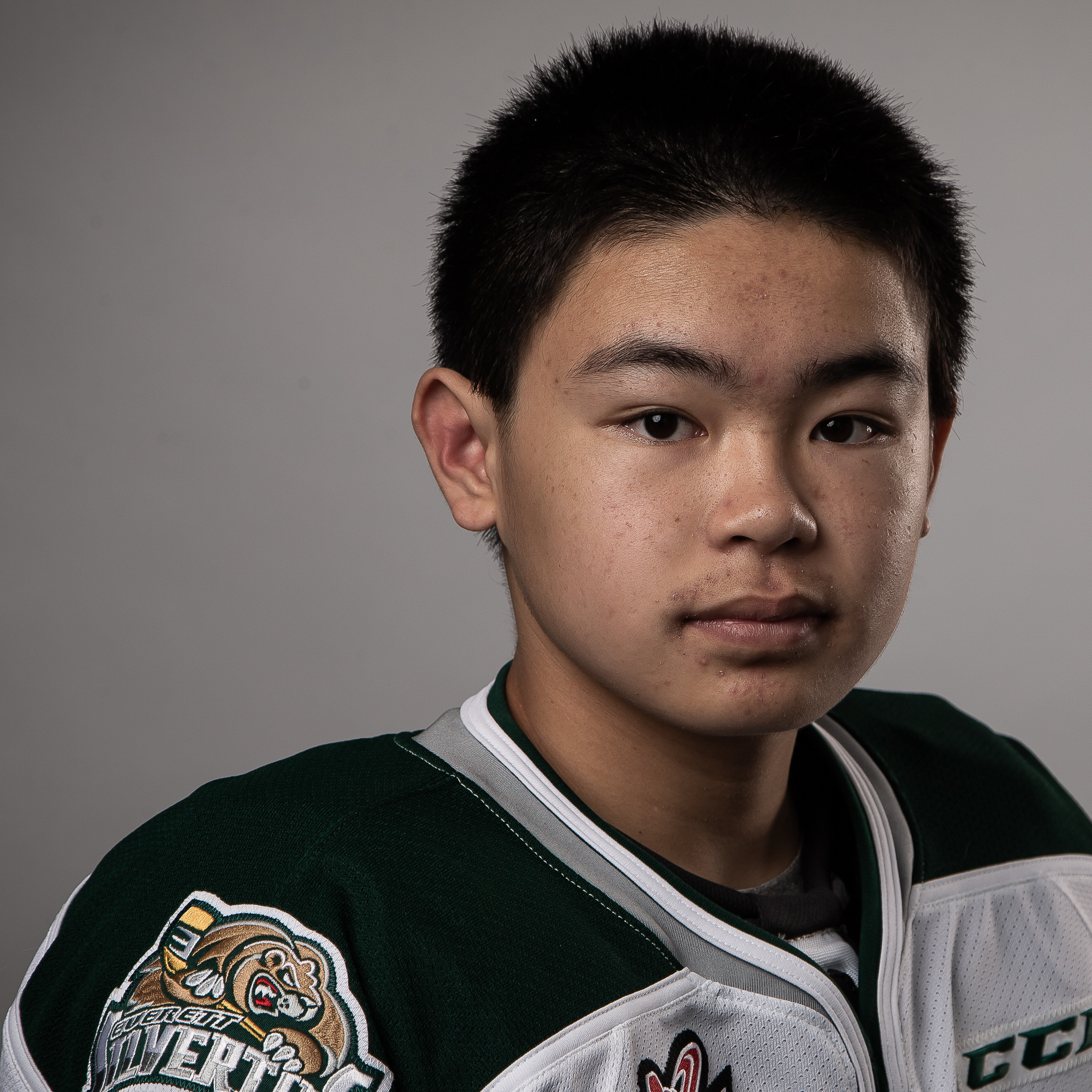SIGNED // Forward Matthew Ng, WHL SPA - Everett Silvertips