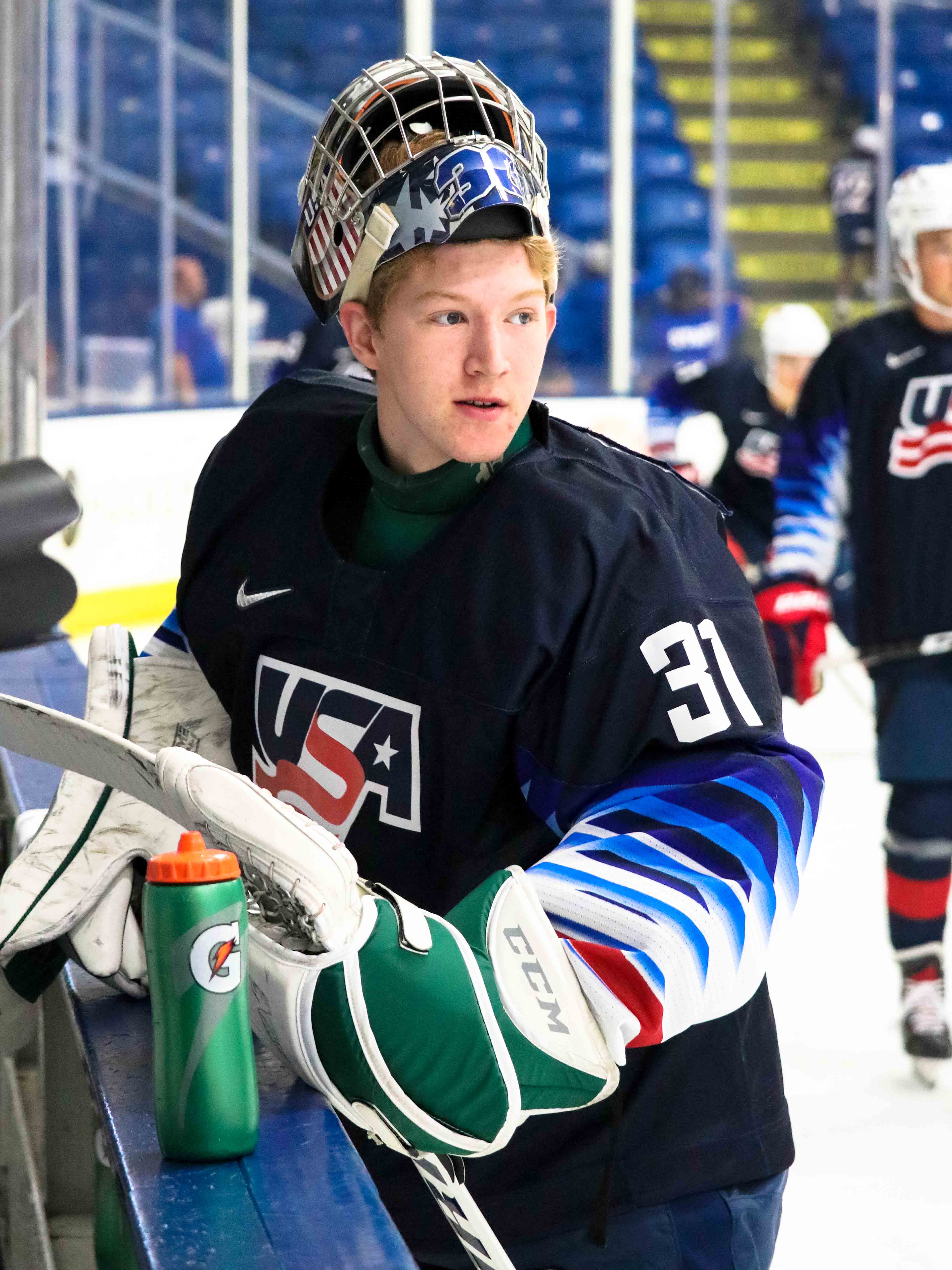 USA HOCKEY // Wolf Honored With National Award - Everett Silvertips