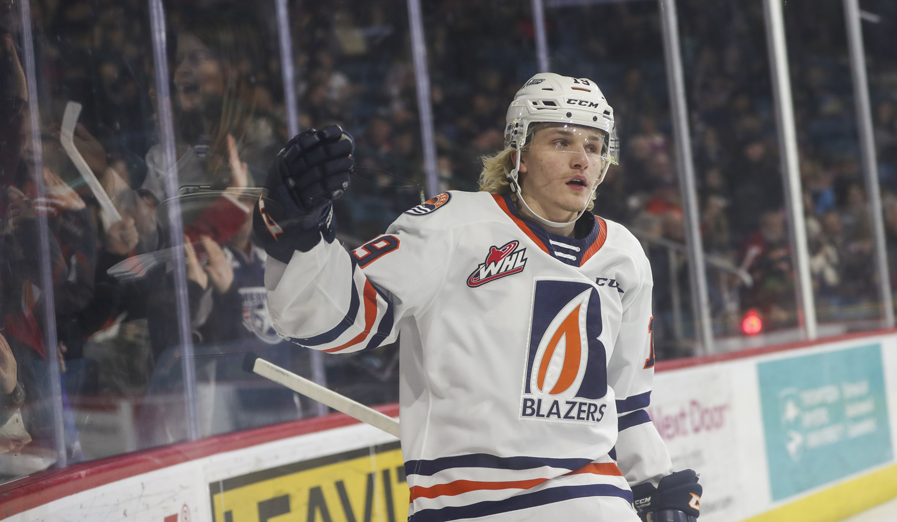 BLAZERS WIN 9-0 OVER TRI-CITY - Kamloops Blazers