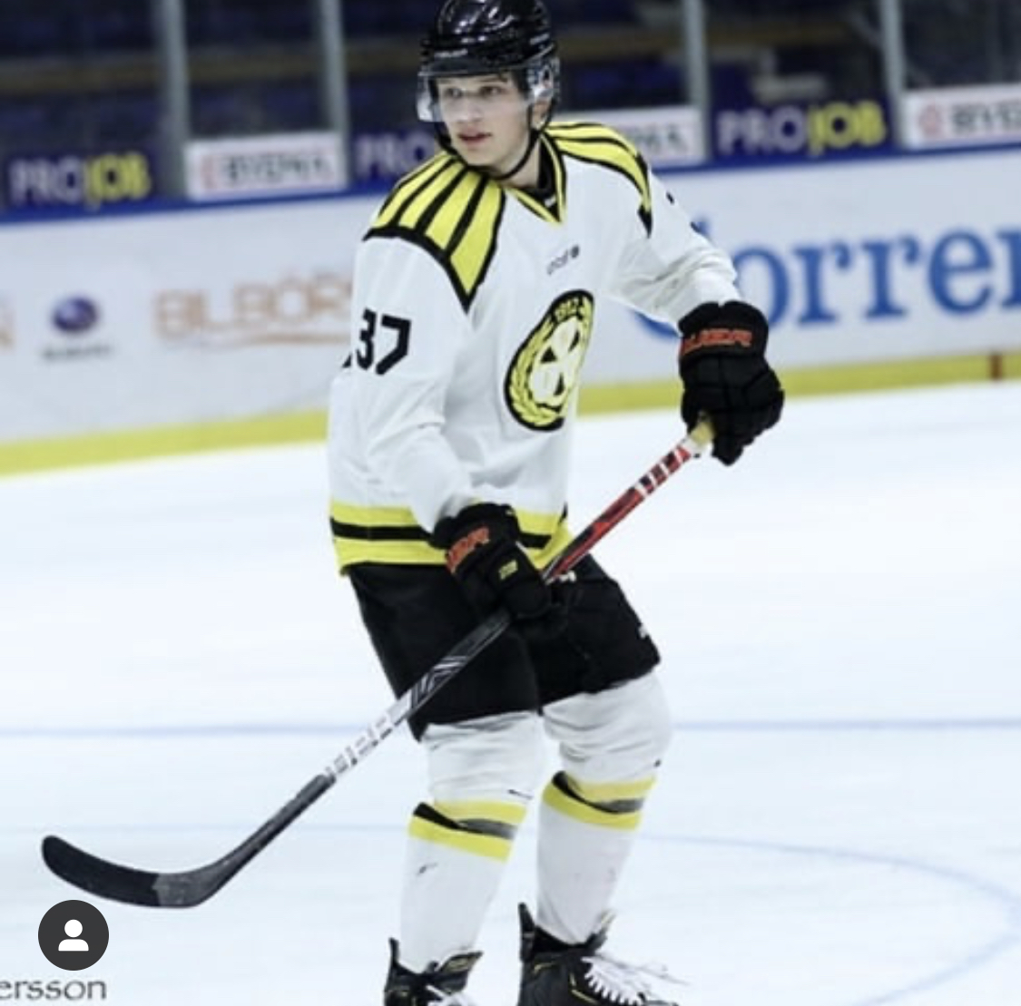 BLAZERS SIGN SWEDISH DEFENSEMAN VIKTOR PERSSON - Kamloops Blazers