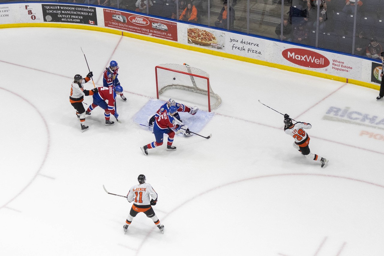 Lee Commits to University of Calgary - Medicine Hat Tigers