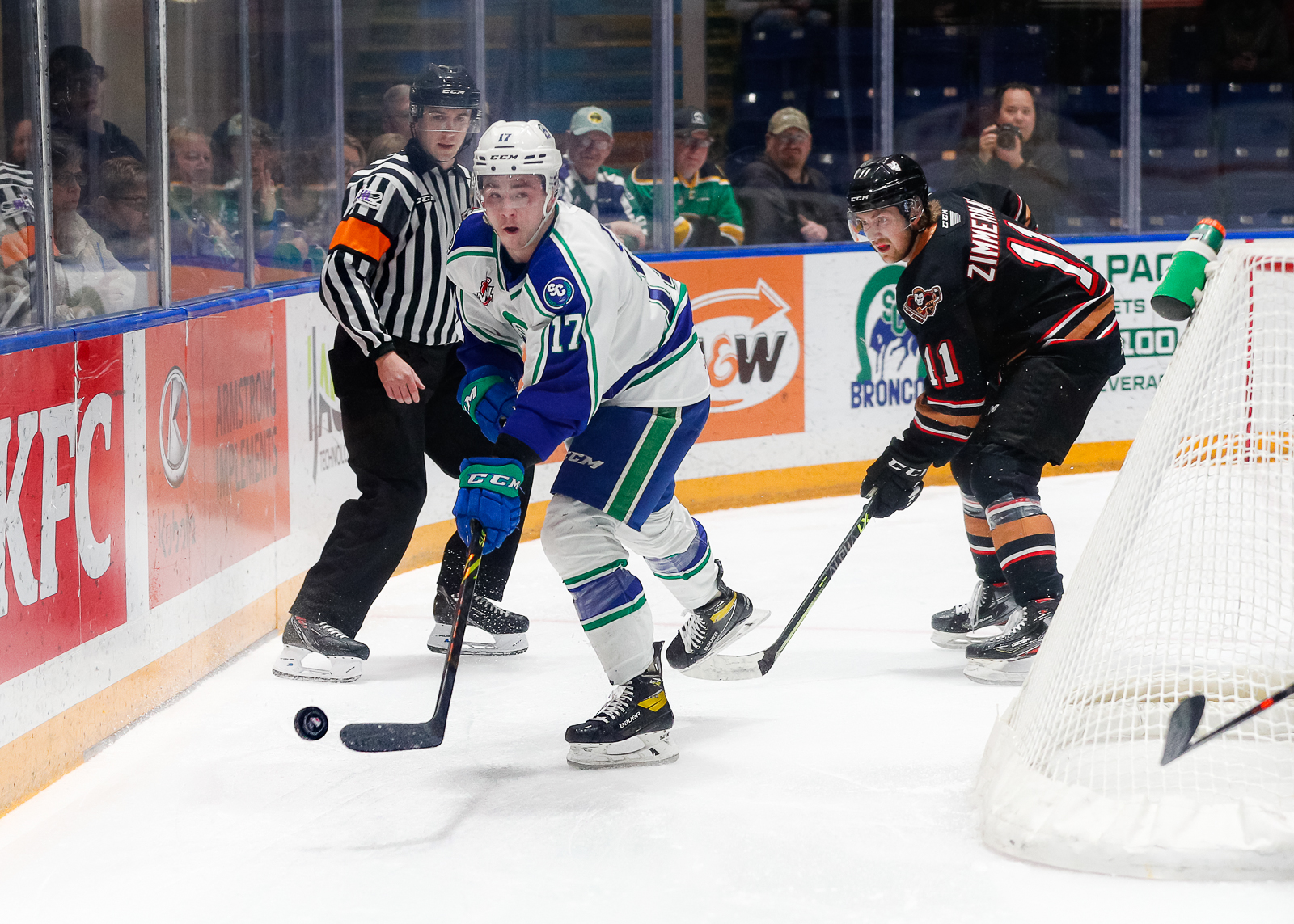 Broncos vs Hitmen, April 1, 2022 - Swift Current Broncos