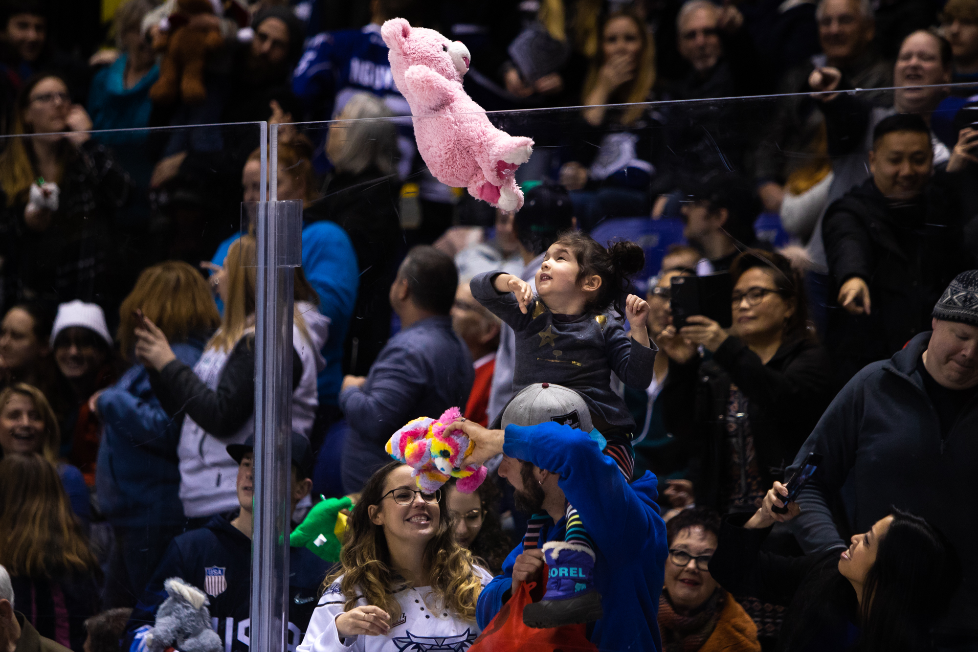 Game Galleries - Victoria vs Seattle - Dec 7/19 - Victoria Royals