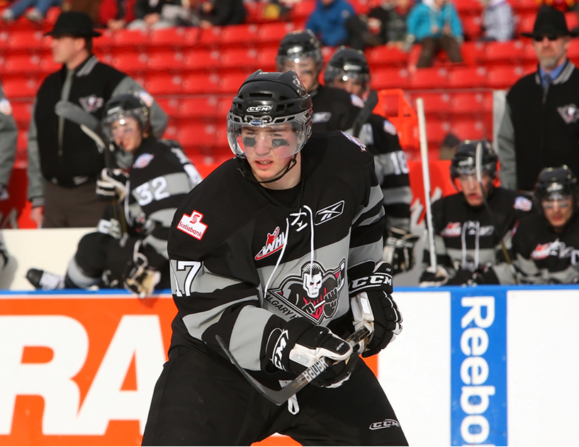 Gallery: Hitmen & Pats play for record crowd at McMahon Stadium ...